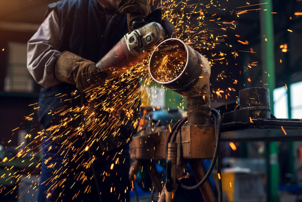 Metal Tube Sculpture – bigtbuildings